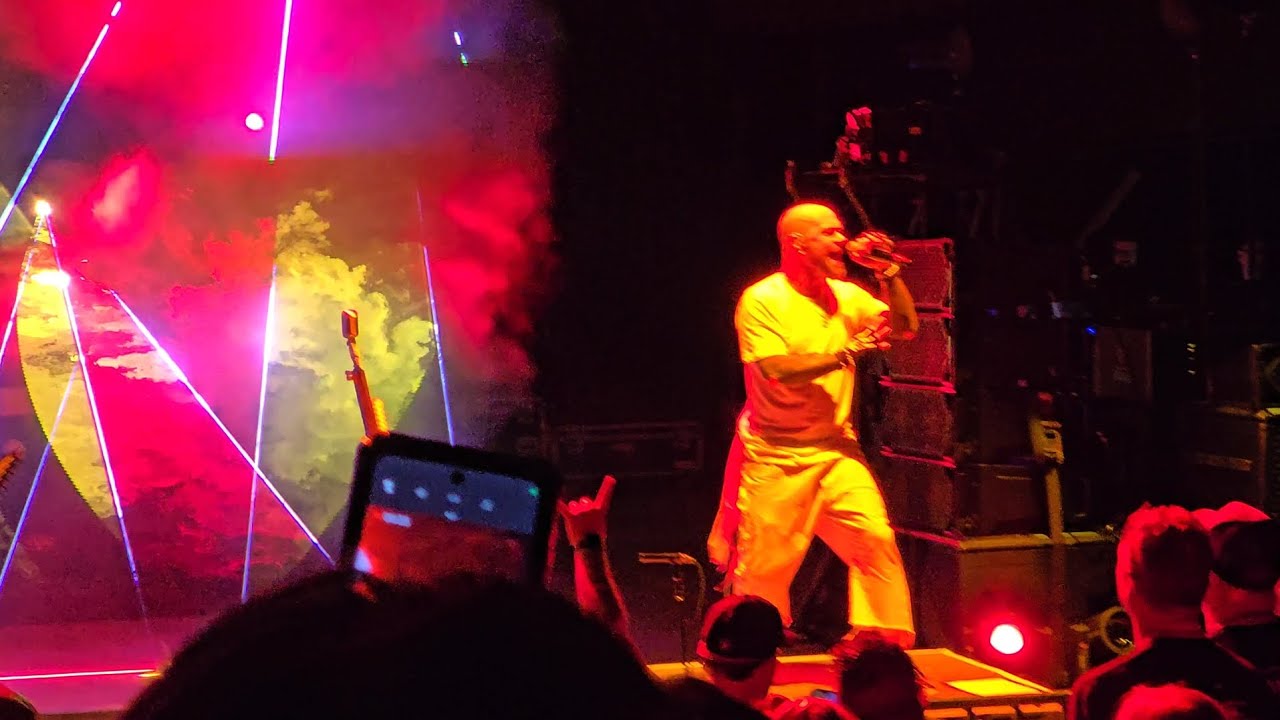 FFDP - Wash It All Away Live @ Shoreline 2024 - 4K - YouTube