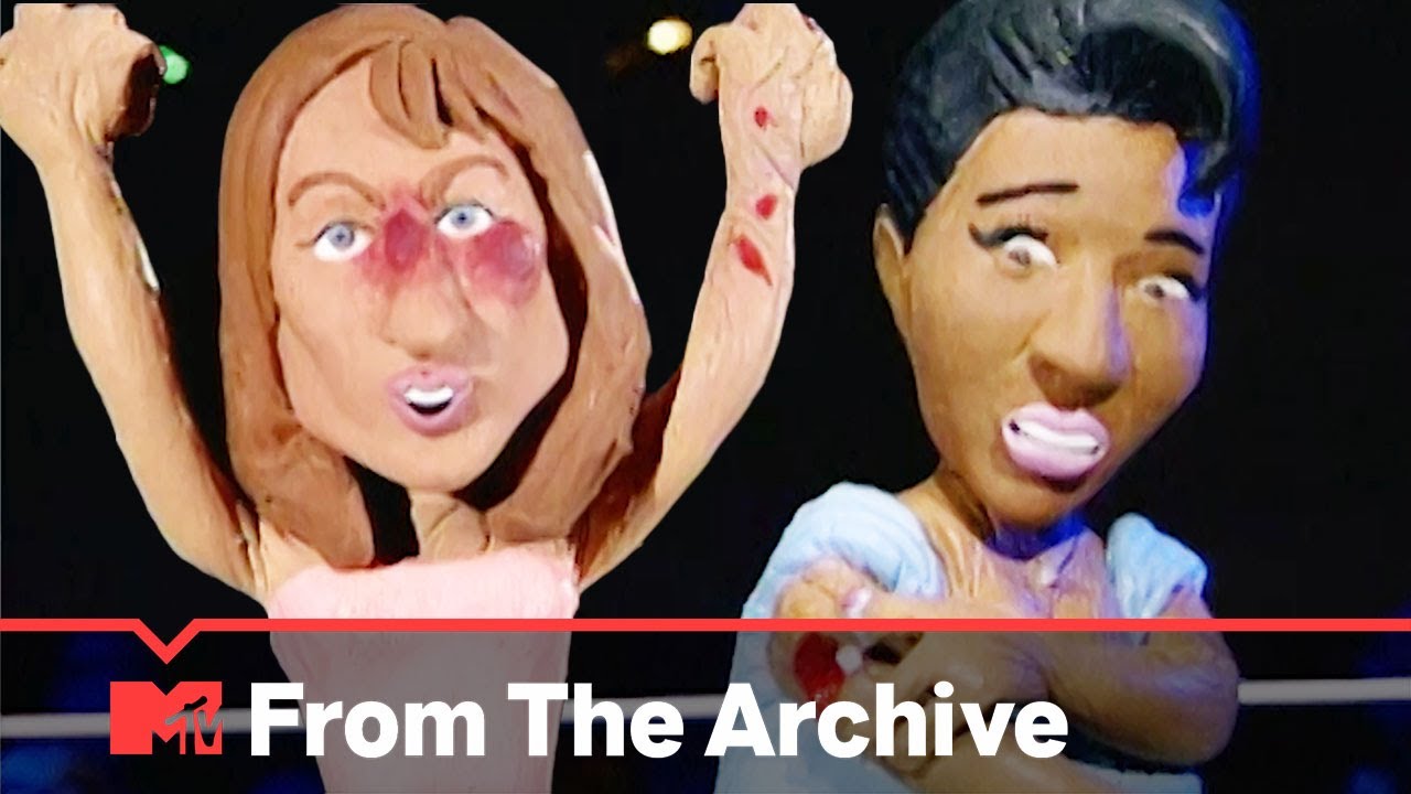 Aretha Franklin VS. Barbra Streisand | Celebrity Death Match - YouTube