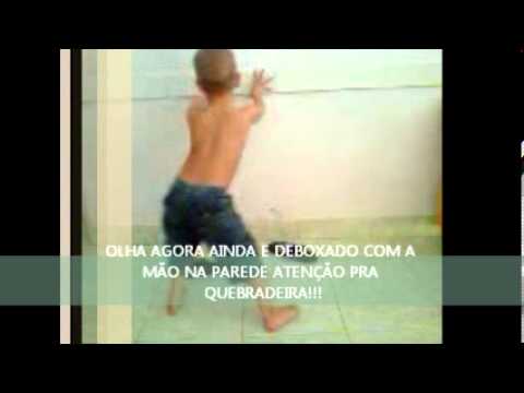 criança dançando funk