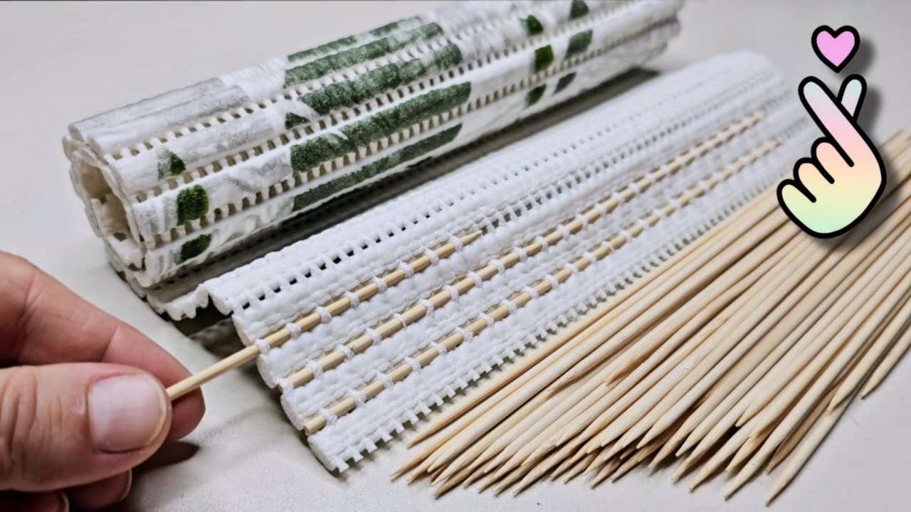 Look What I Made By Putting Wooden Sticks On A Bath Mat? Cute Idea! ♻️🥰 ...