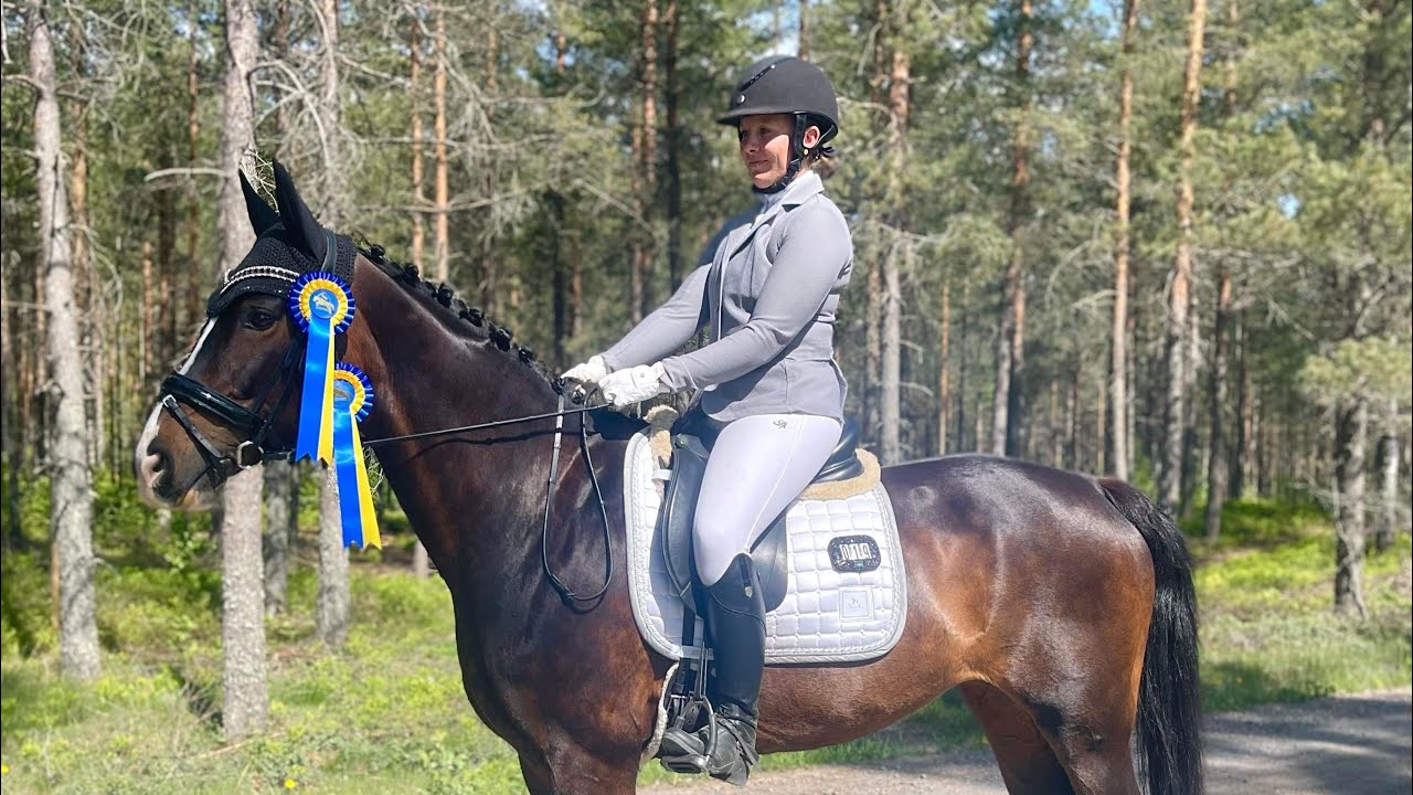 Lätt B:1 vinst på 69,464%, Sofia Olsson & Sandina, Kils ryttarförening 230528. - YouTube