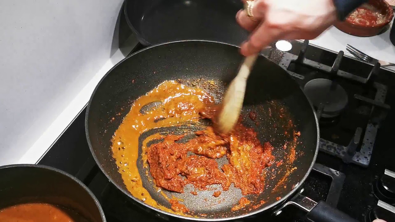 How To Make Chicken Phall / British Indian Restaurant Style - YouTube