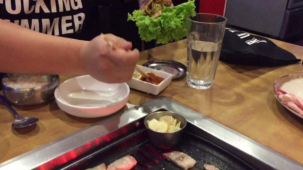 how to eat samgyupsal! - YouTube