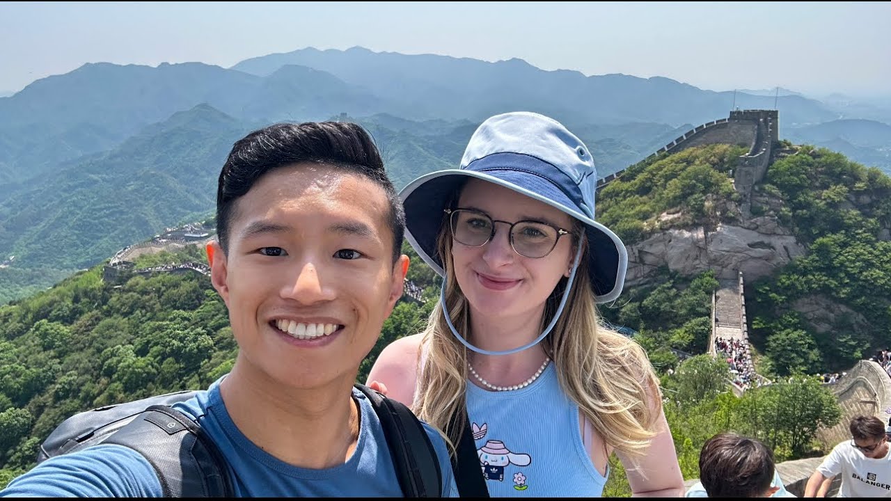 China Adventures: Battling the Crowd at the Great Wall of China - YouTube