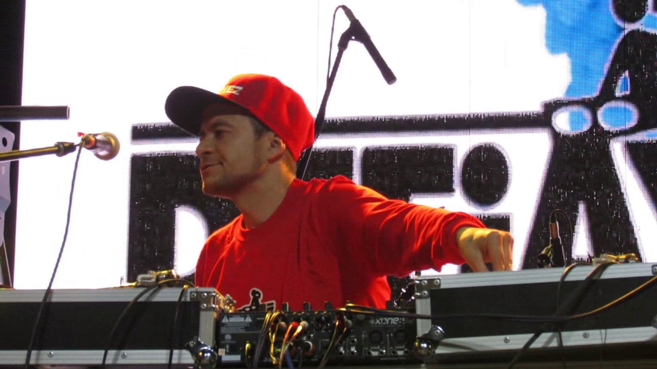 DJ Chez (en vivo)- Festival Hip Hop Soacha 2018 - YouTube