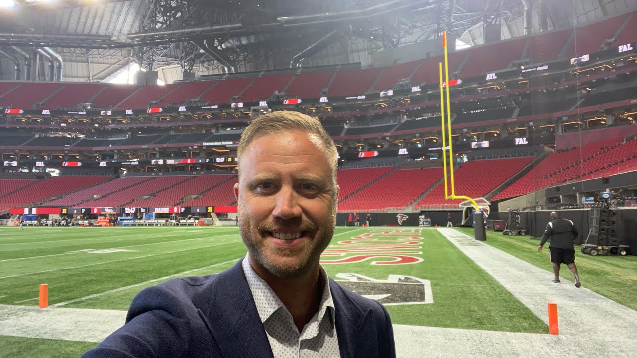Mercedes Benz Stadium tour — 49ers-Falcons - YouTube