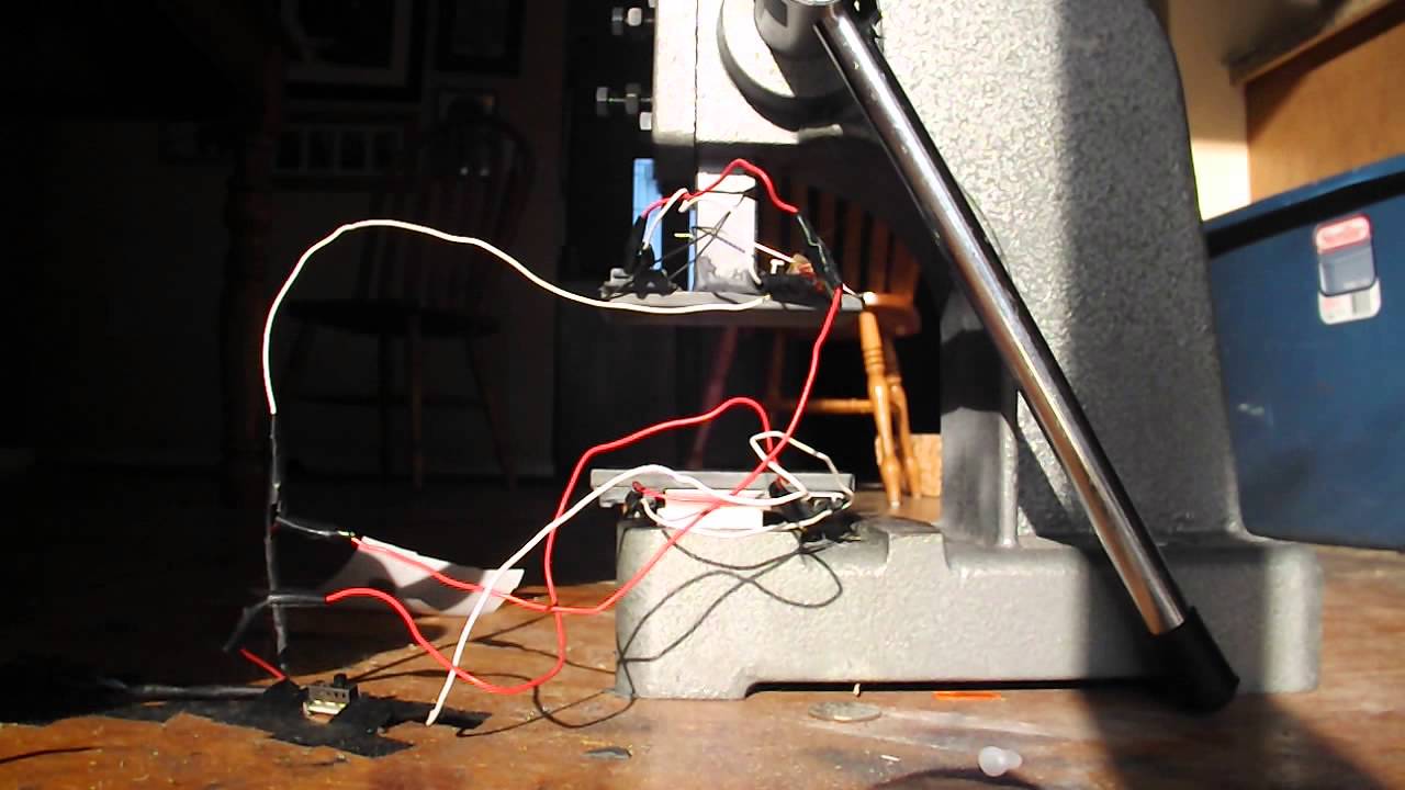 Operating the DIY Rosin Press - YouTube