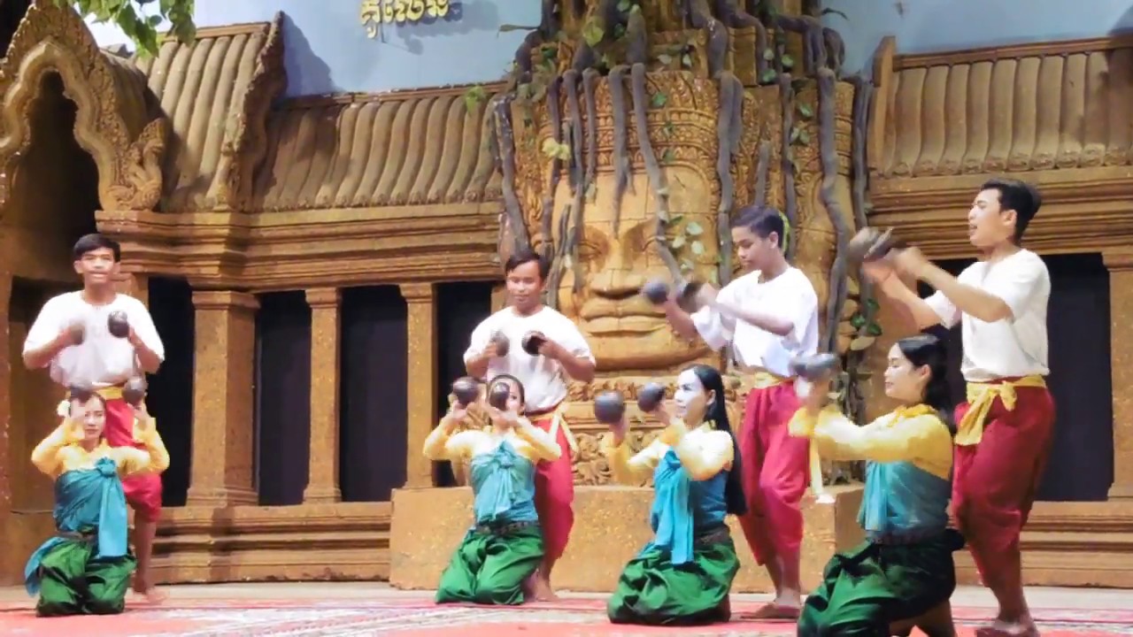 Traditional Cambodia Coconut Shell Dance - YouTube