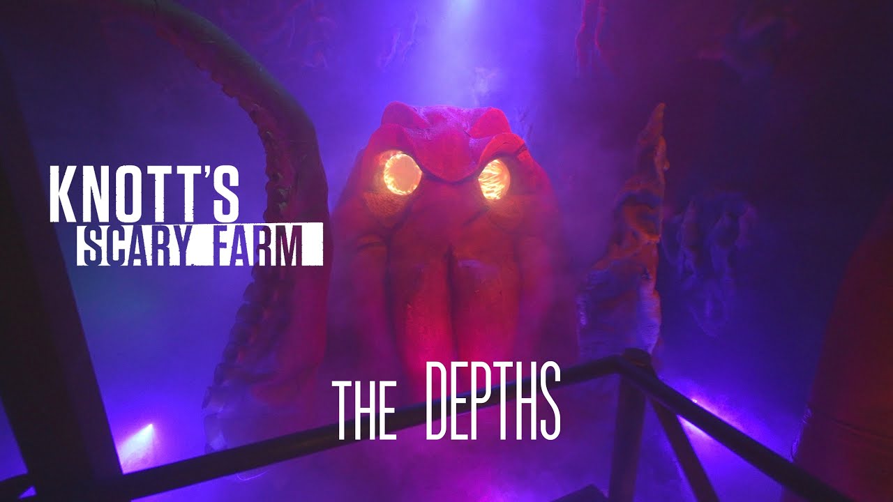 The Depths maze at Knott's Scary Farm - YouTube