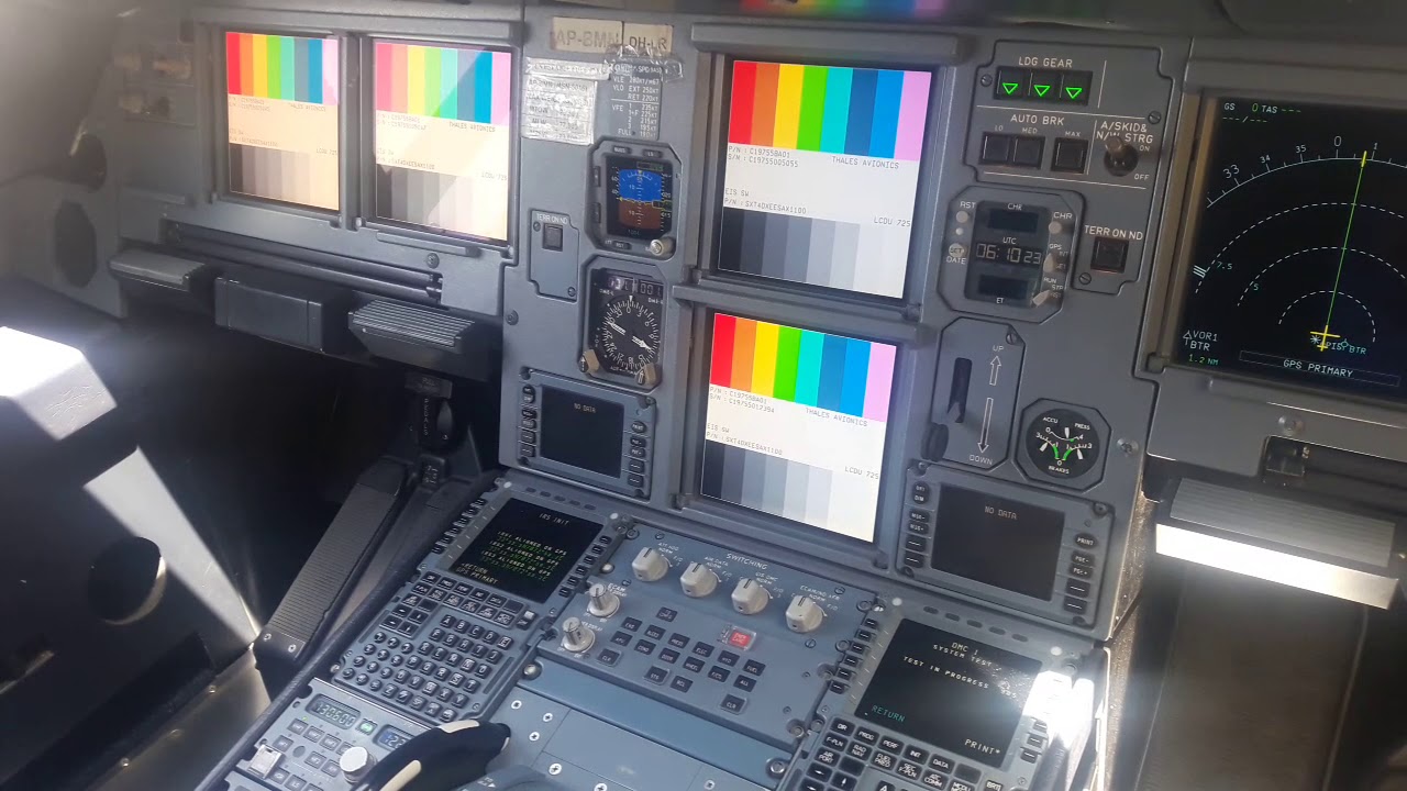 #Airbus A321 Glass cockpit || #DMC #EIS test for fault reported on #PFR ...