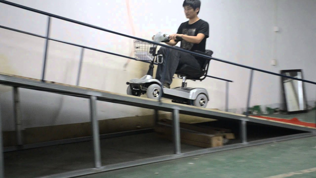 Demonstrate mobility scooter DB15 - YouTube