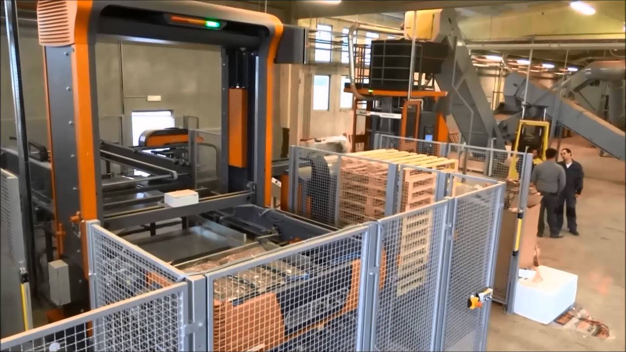 Wooden pellet bagging and palletization - YouTube