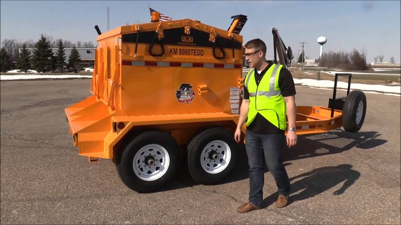 KM 8000TEDD Asphalt Hotbox Reclaimer Operation Video - YouTube