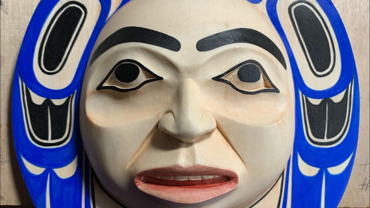 Carving a Haida Moon - YouTube