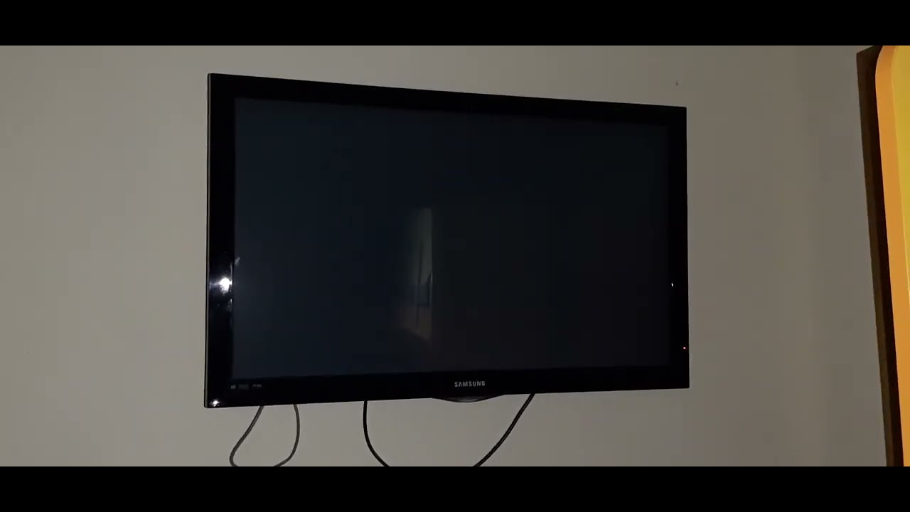 Samsung TV 2010 Startup And shutdown - YouTube
