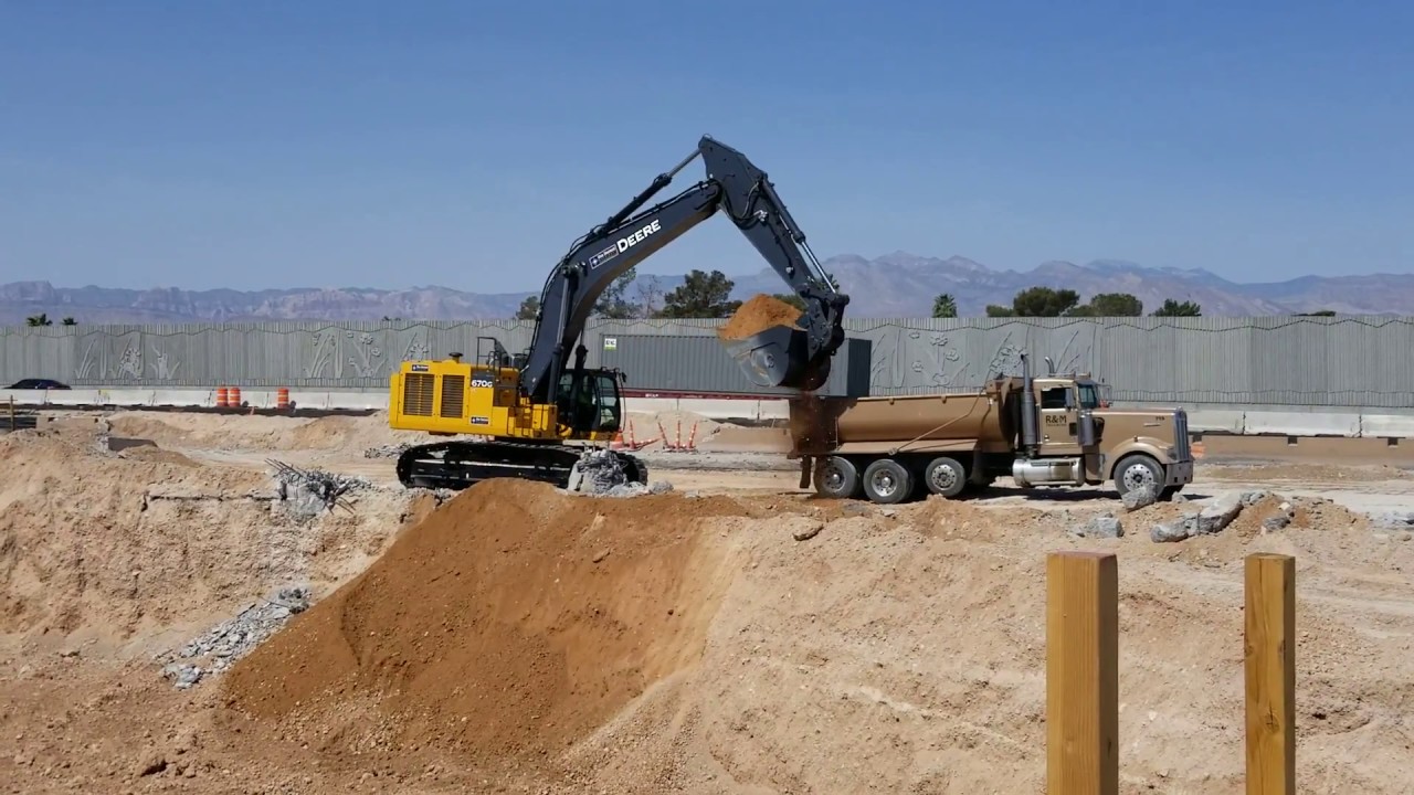 John Deere 670G LC Excavator - YouTube