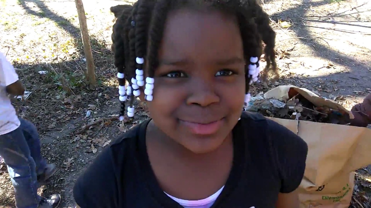kids doing yard work...... - YouTube
