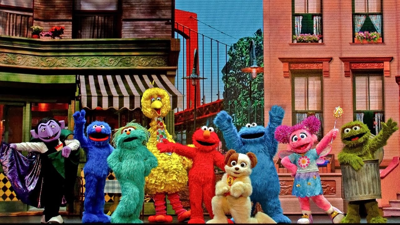 Sesame Street LIVE!: Say Hello waiting for Act 2 - YouTube