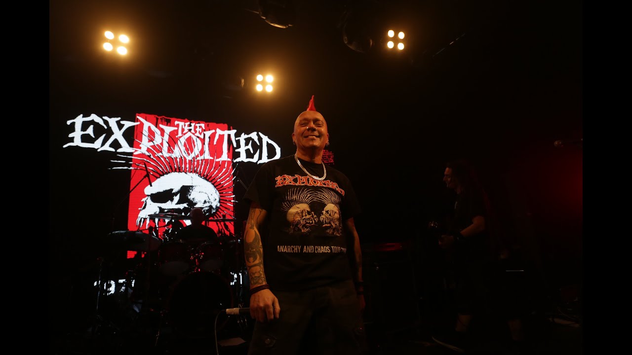 The Exploited. XL Tour. Питер.Космонавт 2019 - YouTube
