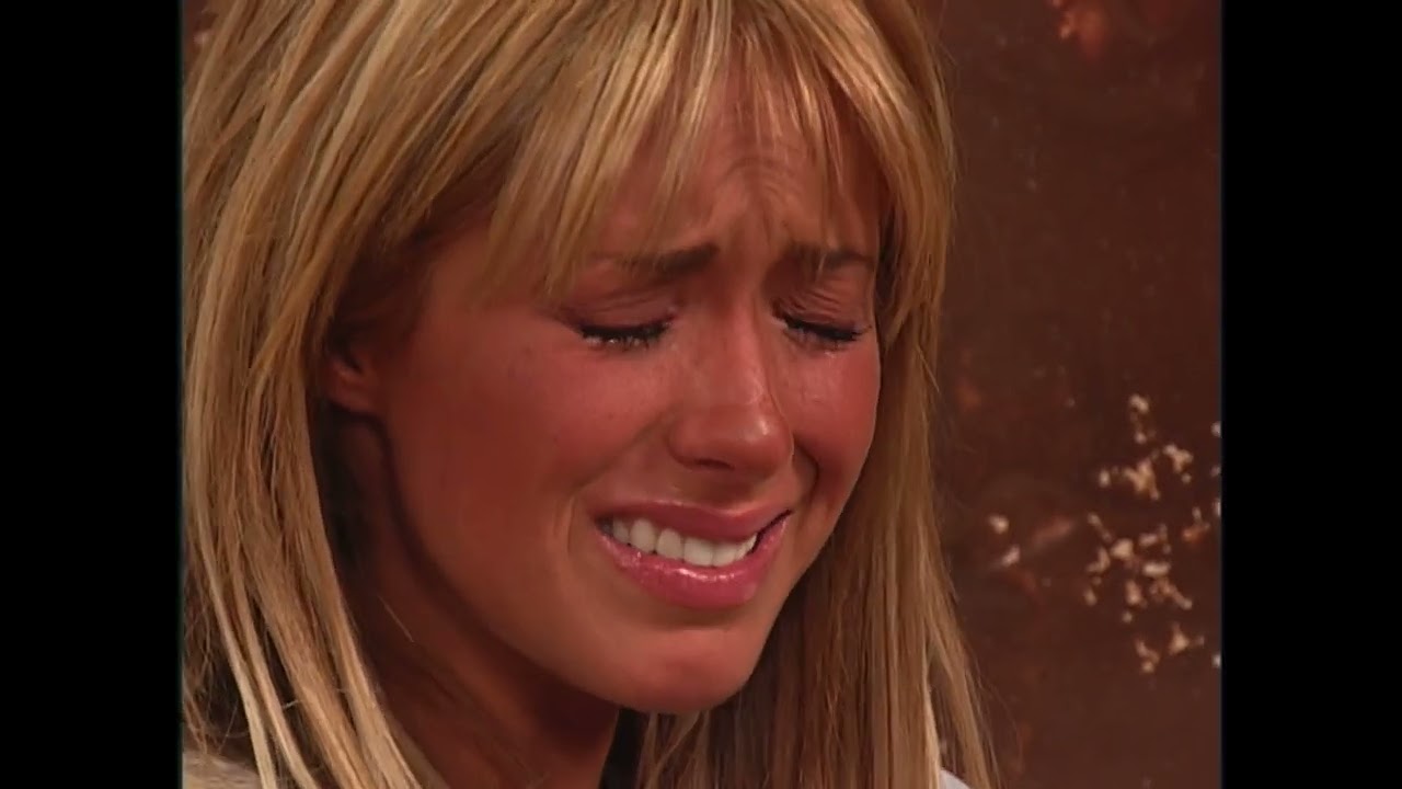 Mía Colucci Sad Scenes Pack - YouTube