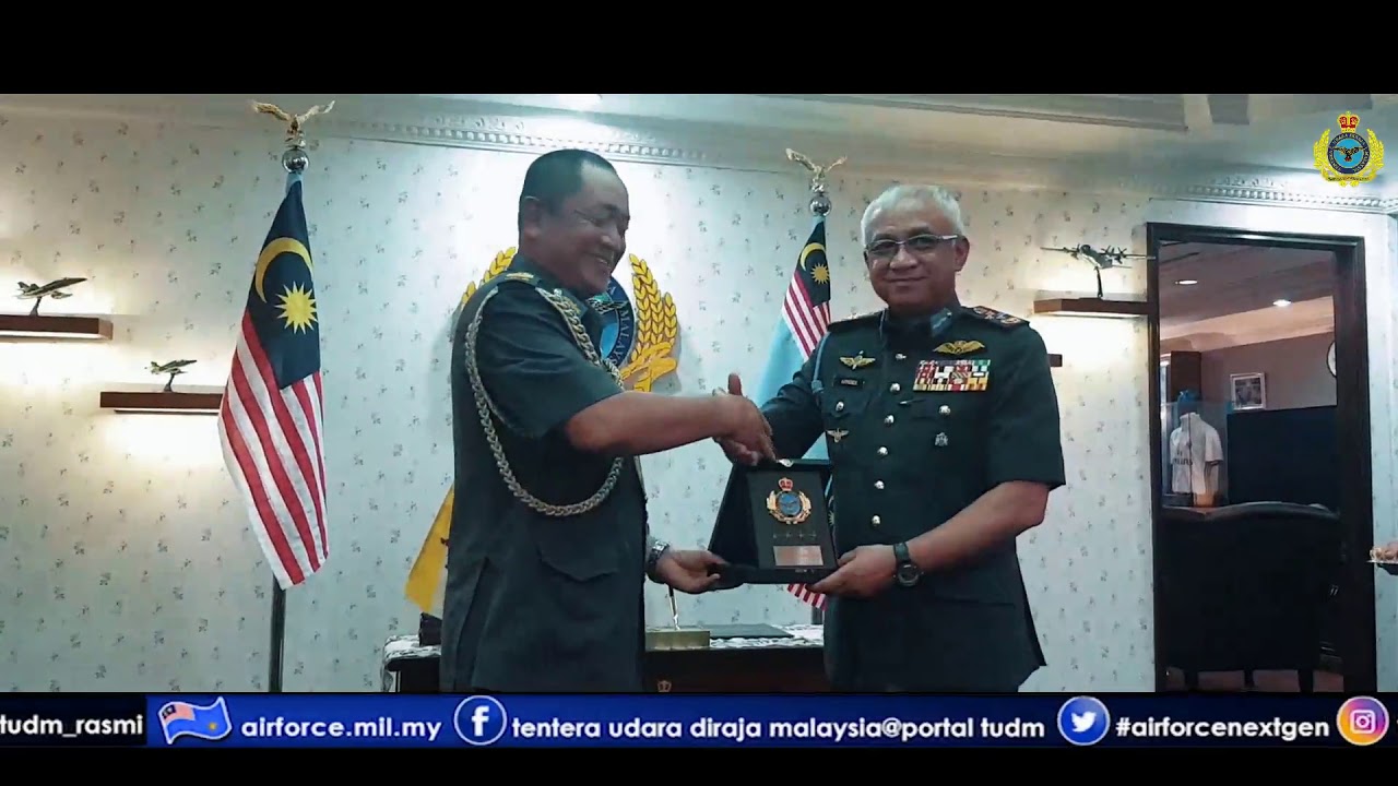 KUNJUNGAN HORMAT PEMERINTAH TENTERA UDARA DIRAJA BRUNEI (TUDB) - YouTube