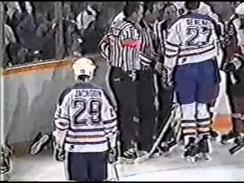 Hockeyfighters.cz Dave Semenko vs Ed Hospodar.wmv - YouTube