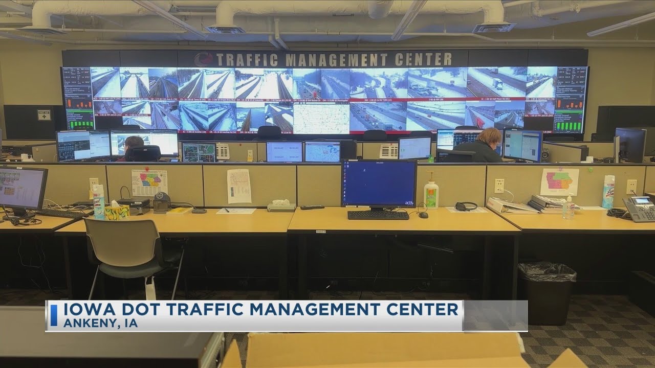 Iowa DOT Traffic Management Center - YouTube