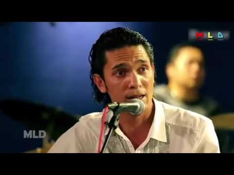 Erkin Abdulla : man nah maydanda : Live Song : Uyghur - YouTube