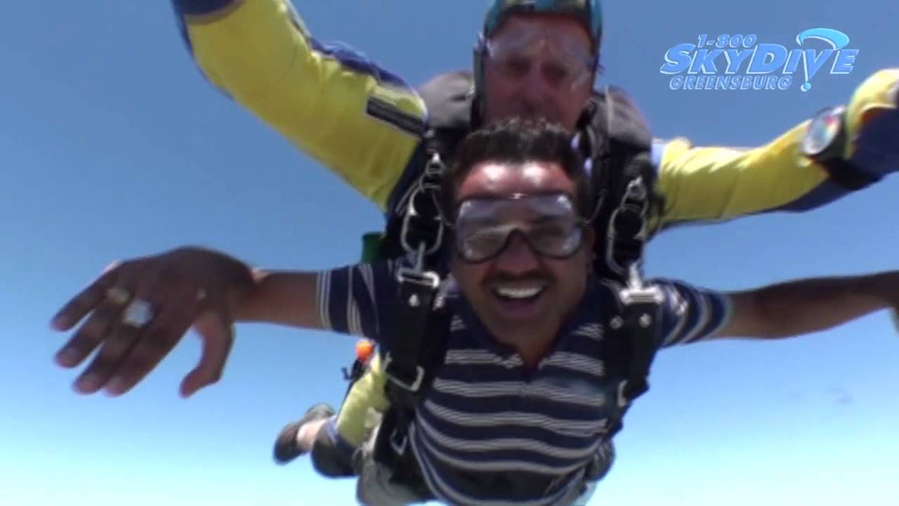 Sandeep Ravi's Tandem skydive! - YouTube