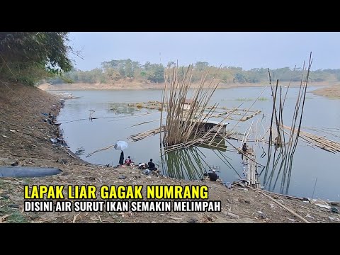 Air surut spot ini justru menjadi rebutan para pemancing liar ikan nya sangat melimpah