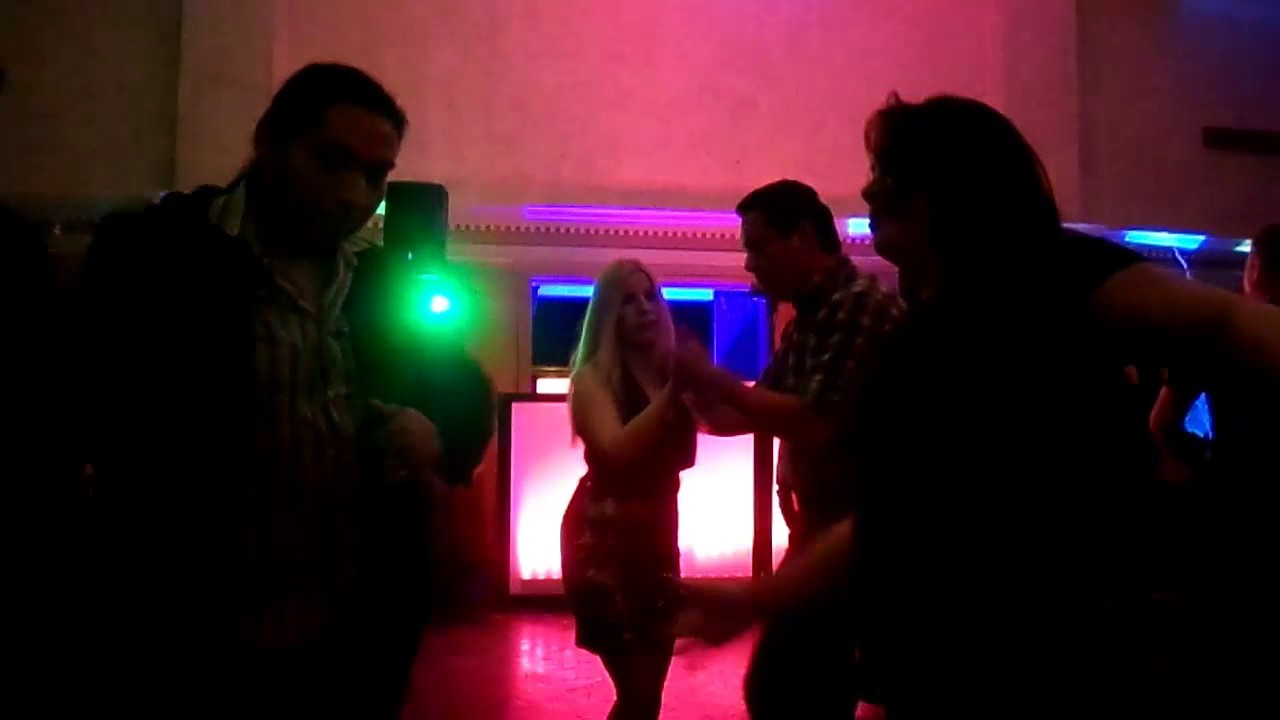 SALSA SOCIAL DANCE 2017 YAKIMA WASHINGTON BAILS CHAYANNE - YouTube
