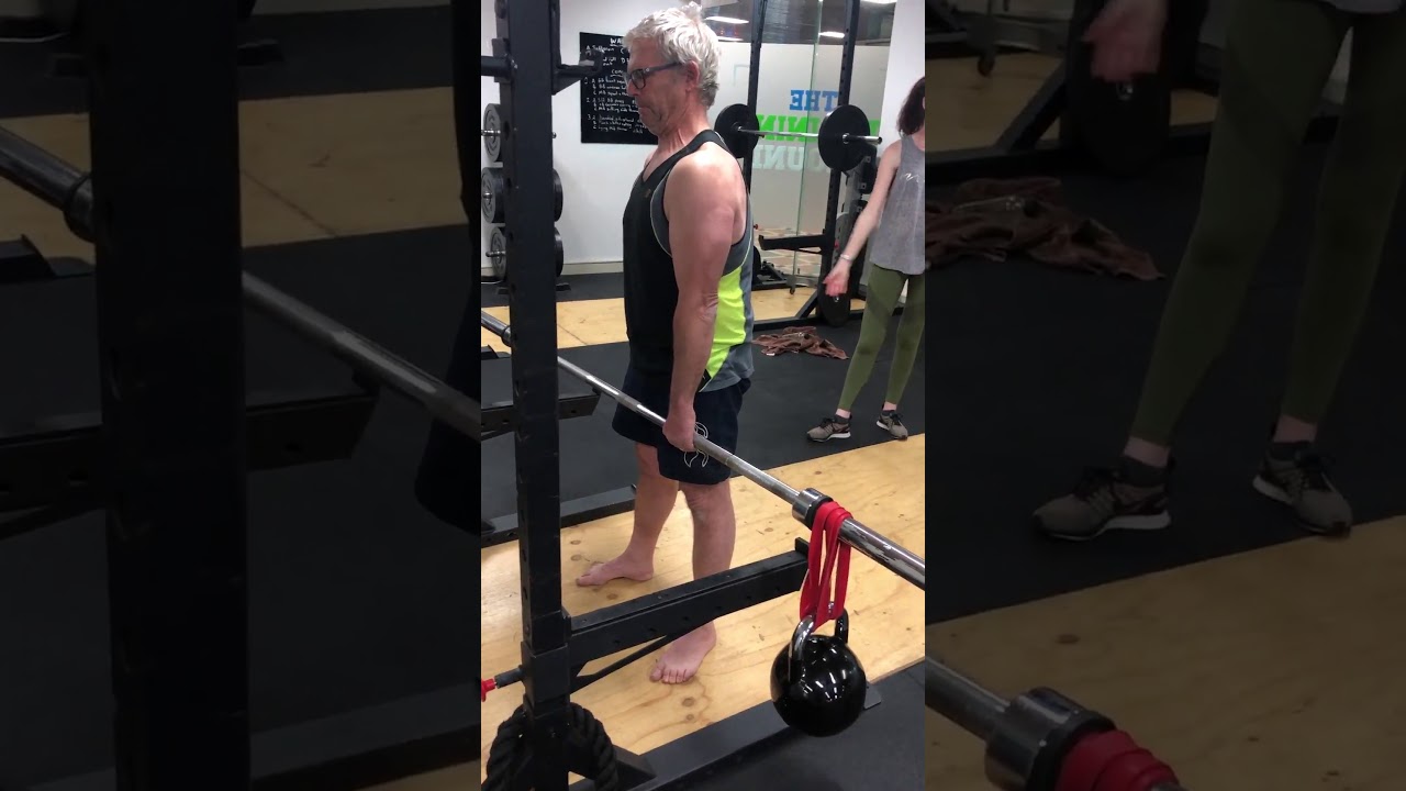 Uneven barbell hold - YouTube