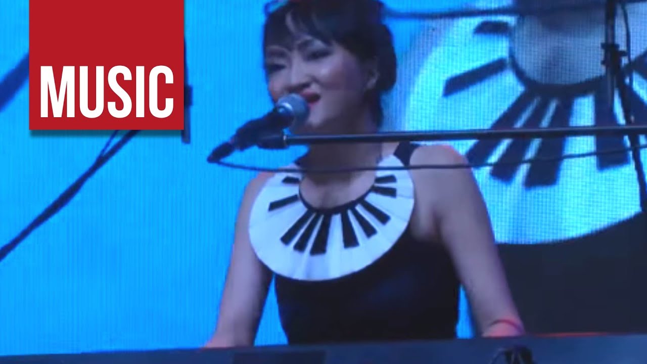 Kate Torralba - "Northfleet" Live! - YouTube