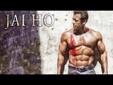 Salman Khan shows off his abs