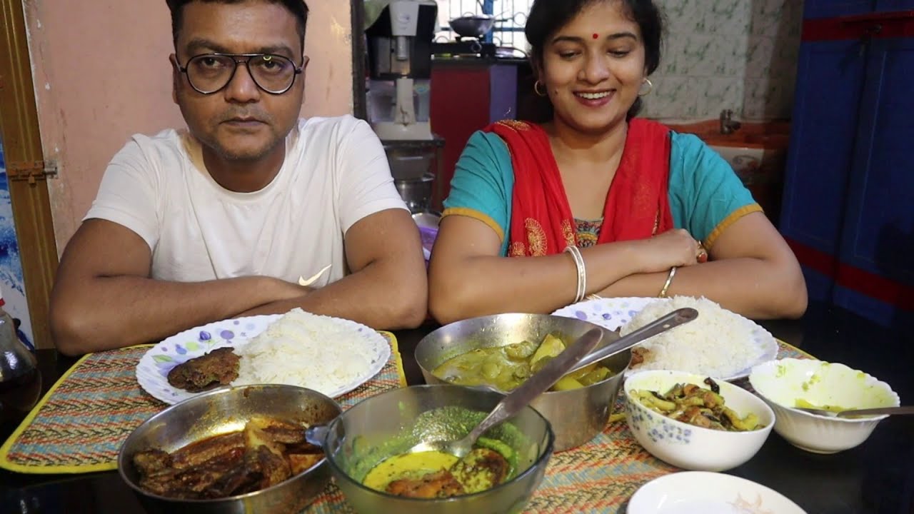 Ajker Lunch - Kono Kotha Hobe Na | Siuli Patar Bora | Kachur Loti ...