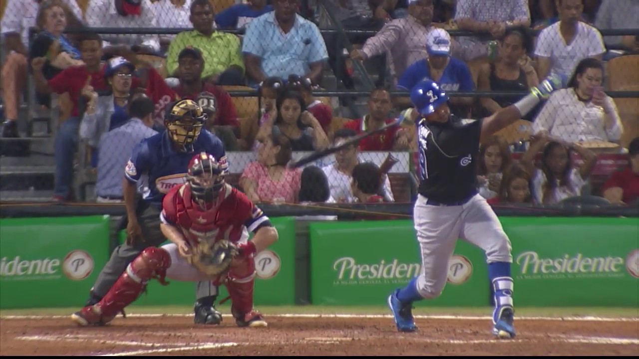 Mel Rojas Jr. guía victoria del Licey sobre el Escogido - YouTube