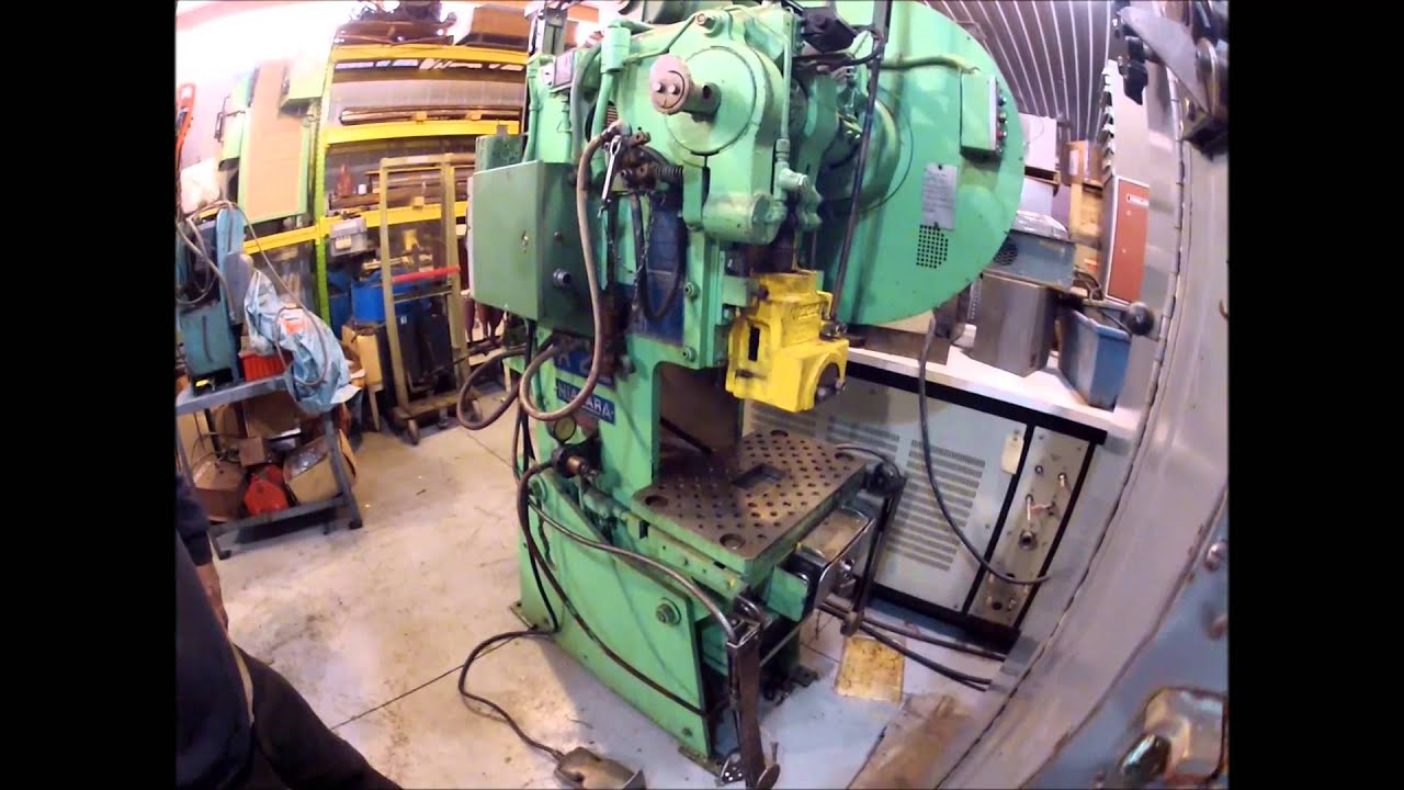 Niagara 22 Ton A-22 OBI Punch Press - YouTube