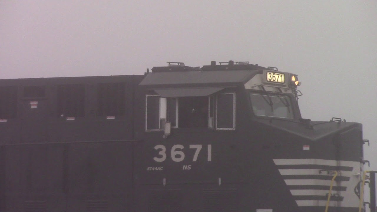 NS 3671 Switching CGB east of Dwight, IL 1/21/18 - YouTube
