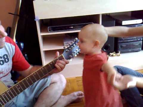 Laura Lanzi - cantando rsrs - YouTube