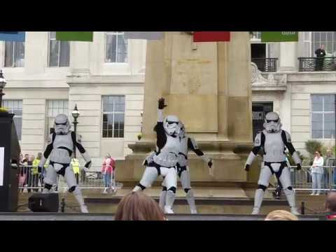 Boogie Storm @ Tour de Yorkshire 2018 - Stage 2 Barnsley start ...