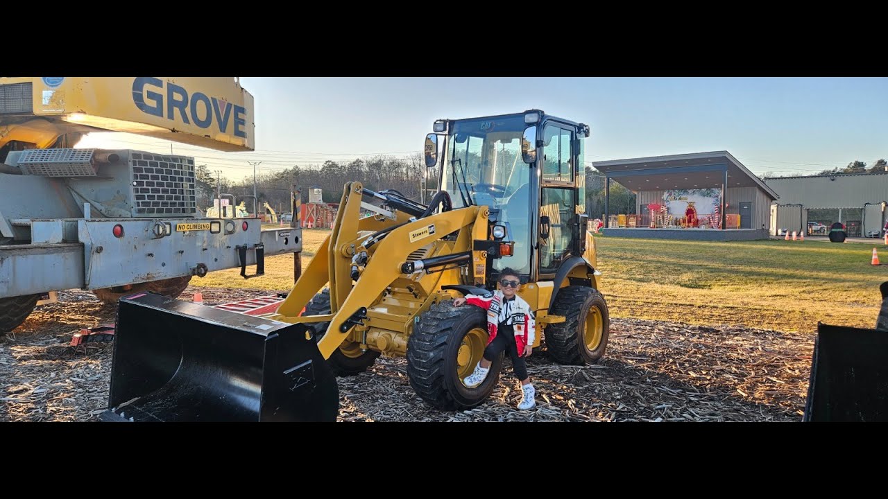 Watch Hridhay Crush a School Bus with a Bulldozer! 🚜💥| Dig'n Zone Theme ...