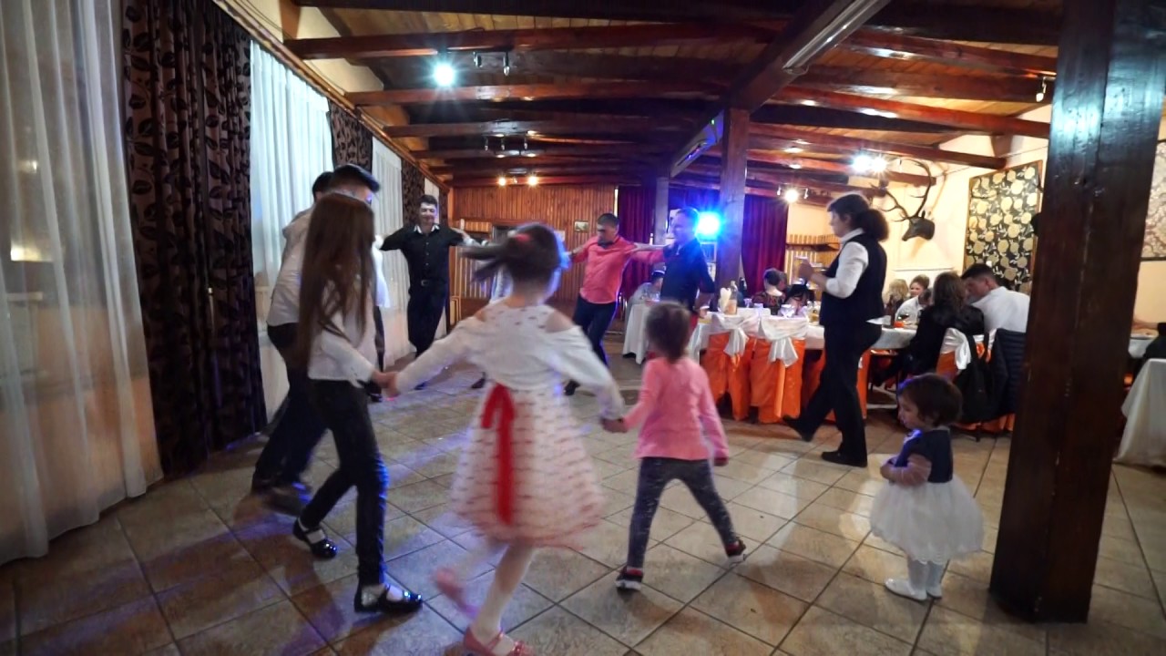 Cum se invata "alunelu,alunelu" - YouTube