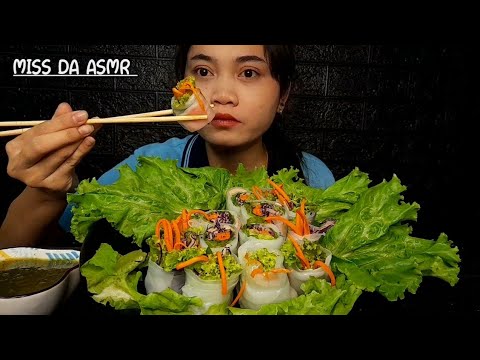 ASMR MUKBANG🔥ก๋วยเตี๋ยวลุยสวน [MISS DA ASMR] - YouTube