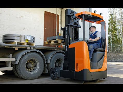 Toyota Retractil todo terreno RRE160HR - YouTube