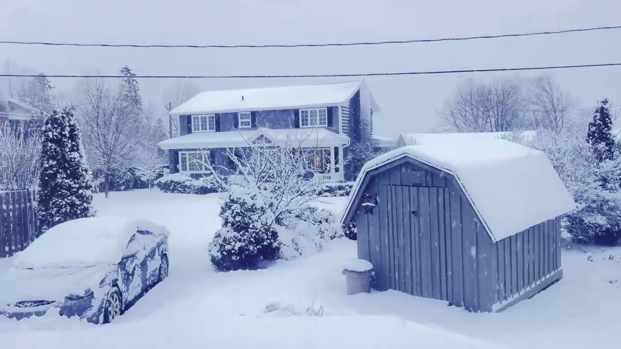 I Survived The BIGGEST Snowfall EVER - YouTube