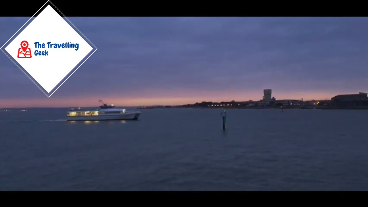 Wight Ryder 2 arriving at Portsmouth - YouTube