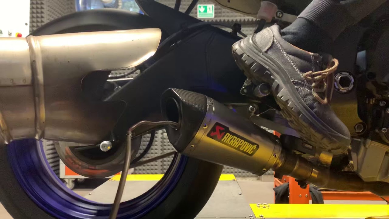 WOOLICH RACING BLIPPER YAMAHA R6 2014 - YouTube