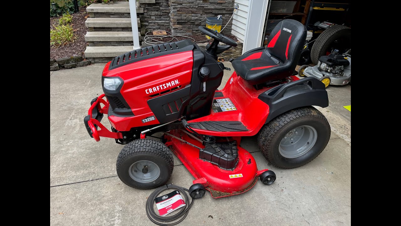 Craftsman T3200 Deck Belt Slips or Comes Off - YouTube