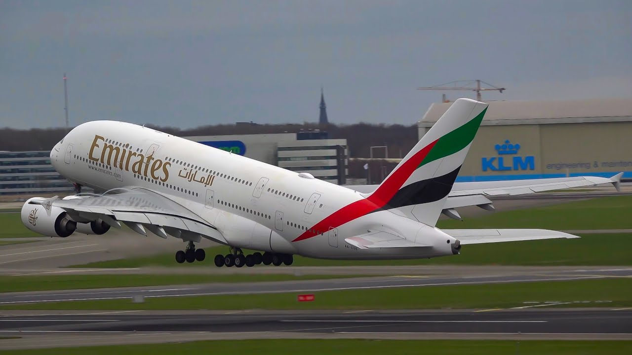 Smooth A380 take-off, Turkish/Aeroflot hybrid A350, Last Flybe Q400 ...