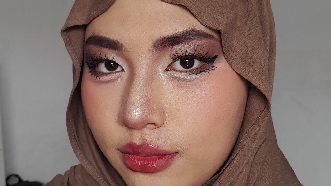 TUGAS TATA RIAS WAJAH MAKEUP KOREKTIF MALAM HARI UNTUK FOTO DAN FILM ...